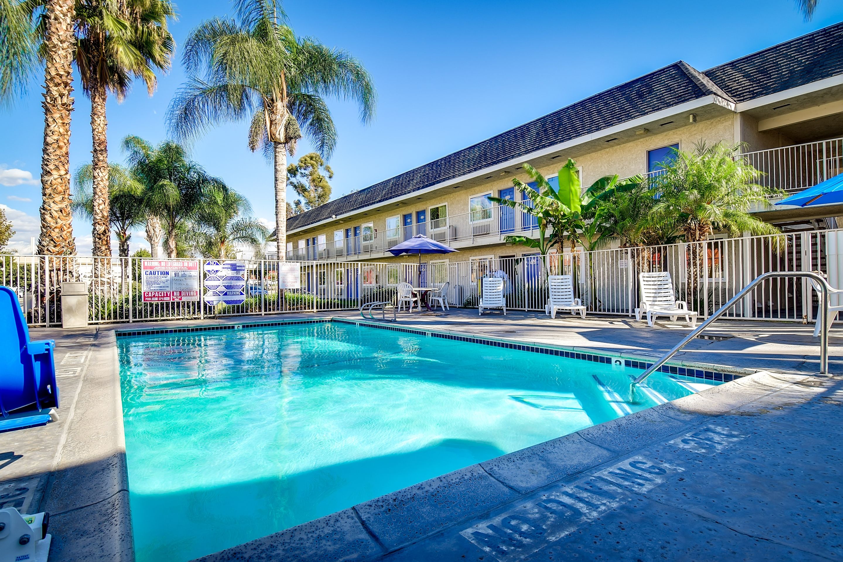 Motel 6 Pool