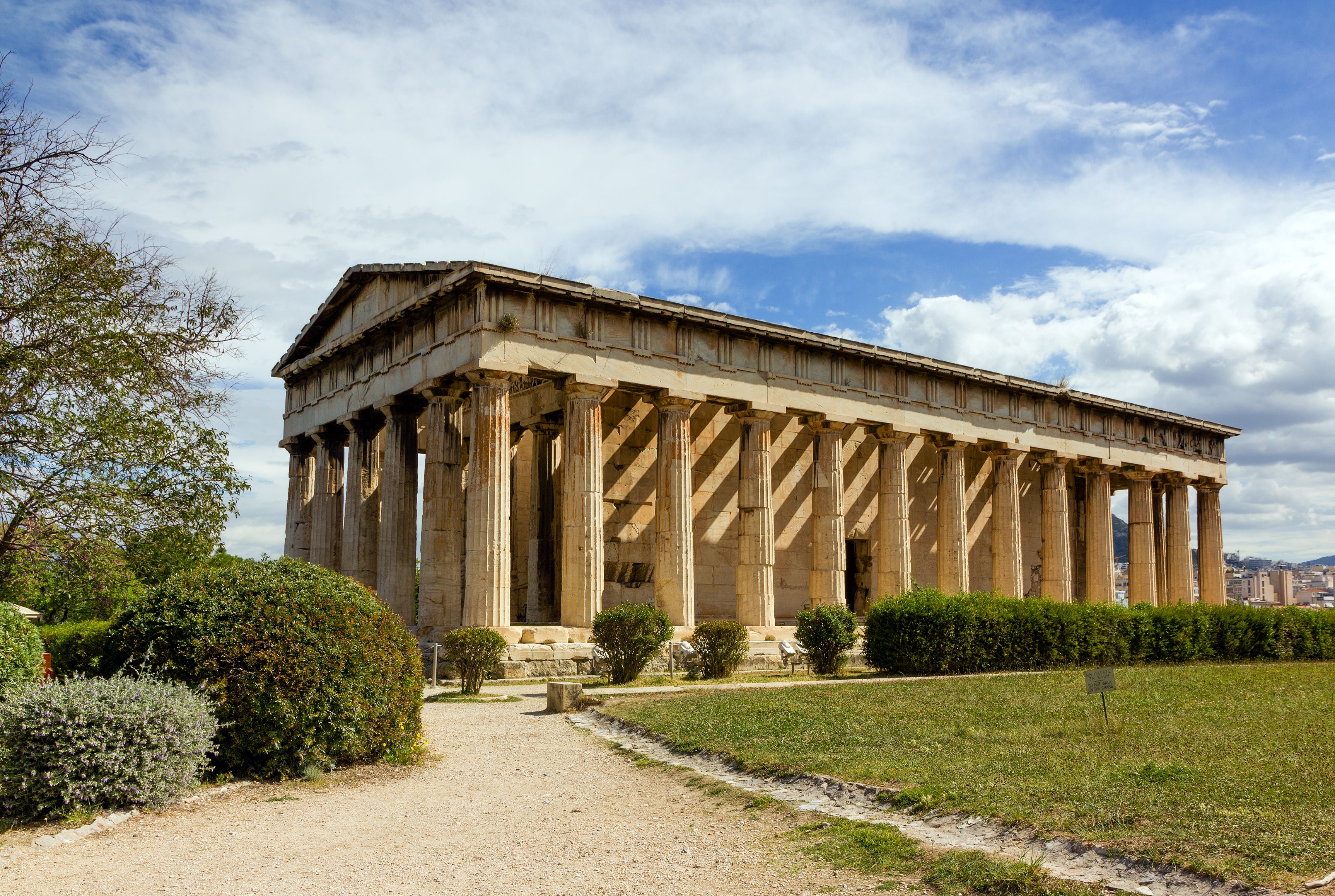 Hotels in Thiseio, Athens - Find cheap Thiseio hotel deals with momondo