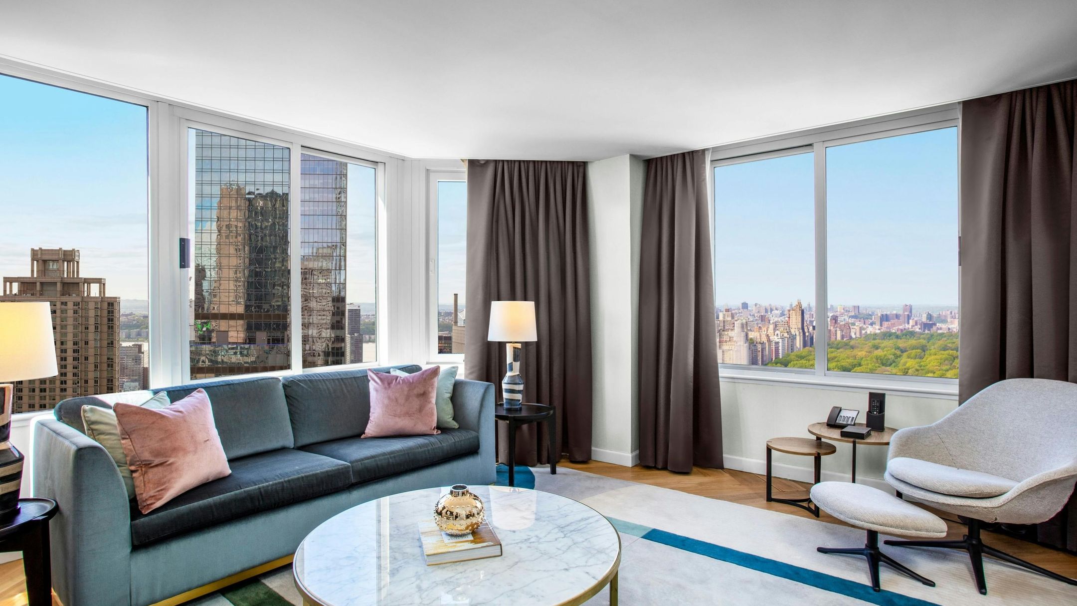 The Luxury Collection Hotel Manhattan Midtown in New York, the United ...
