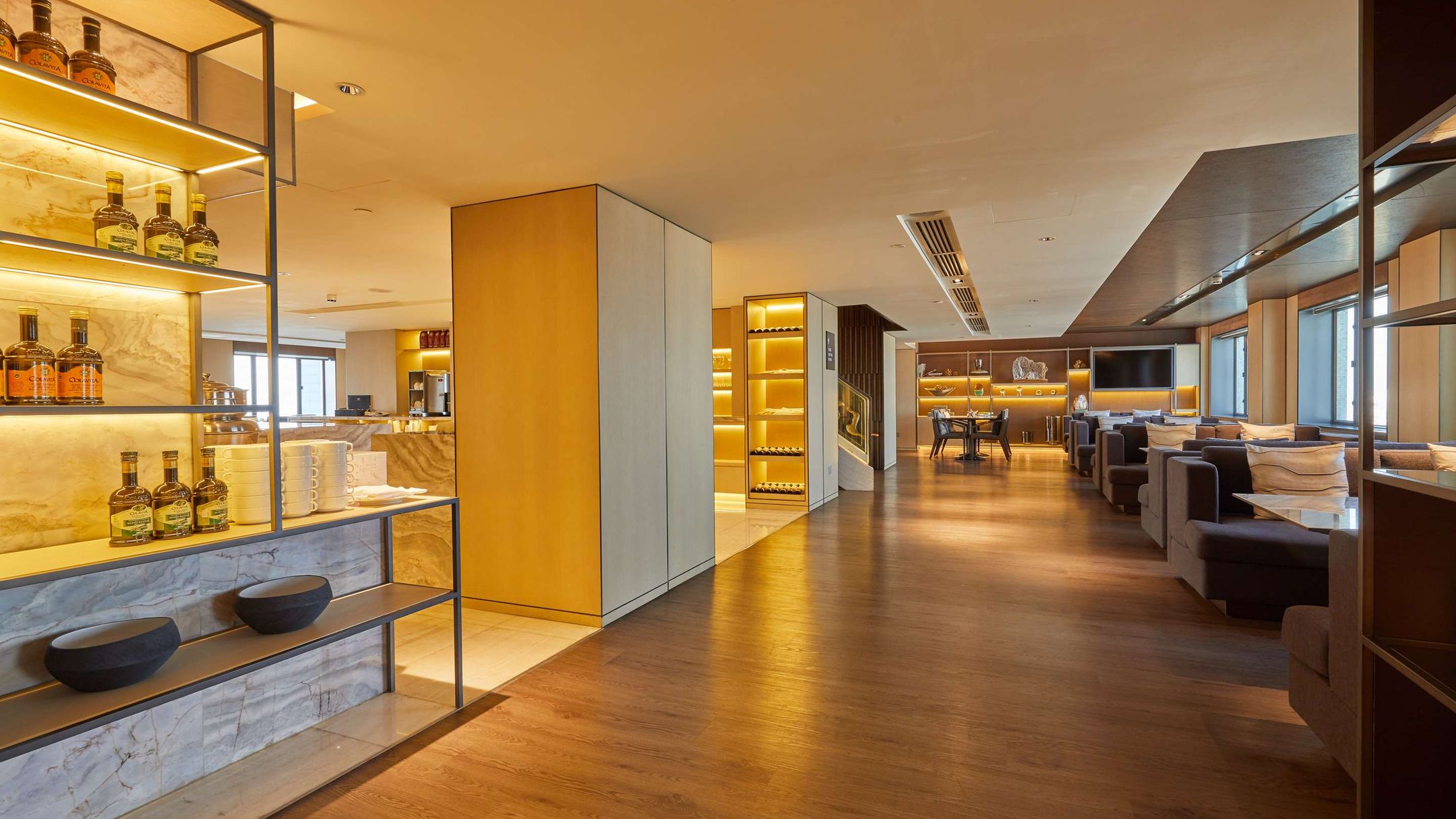 Radisson Collection Hotel, Yangtze Shanghai in Shanghai, China from $50 ...