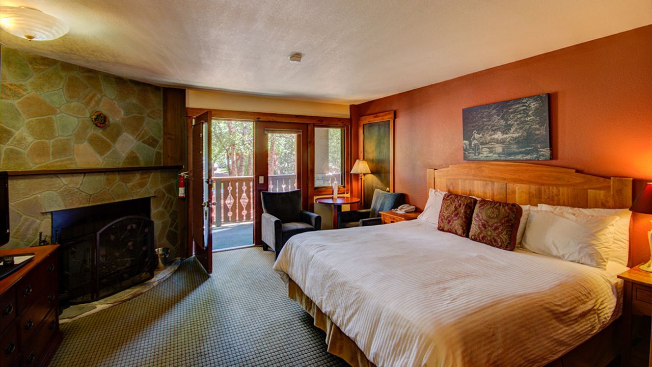 Silver Moon Inn in Estes Park, the United States from $132: Deals ...