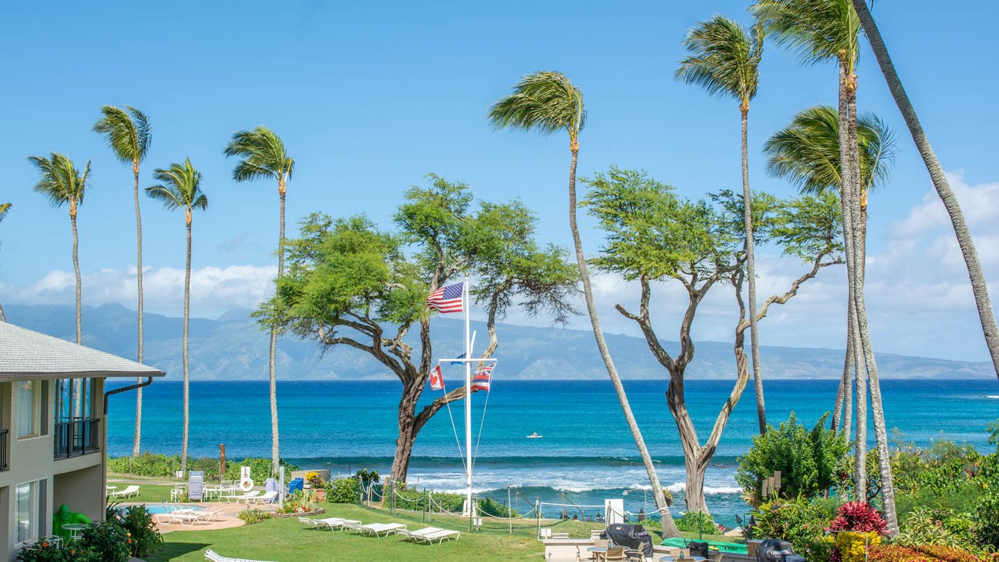 Napili Surf Beach Resort in Napili, United States from $316: Deals ...