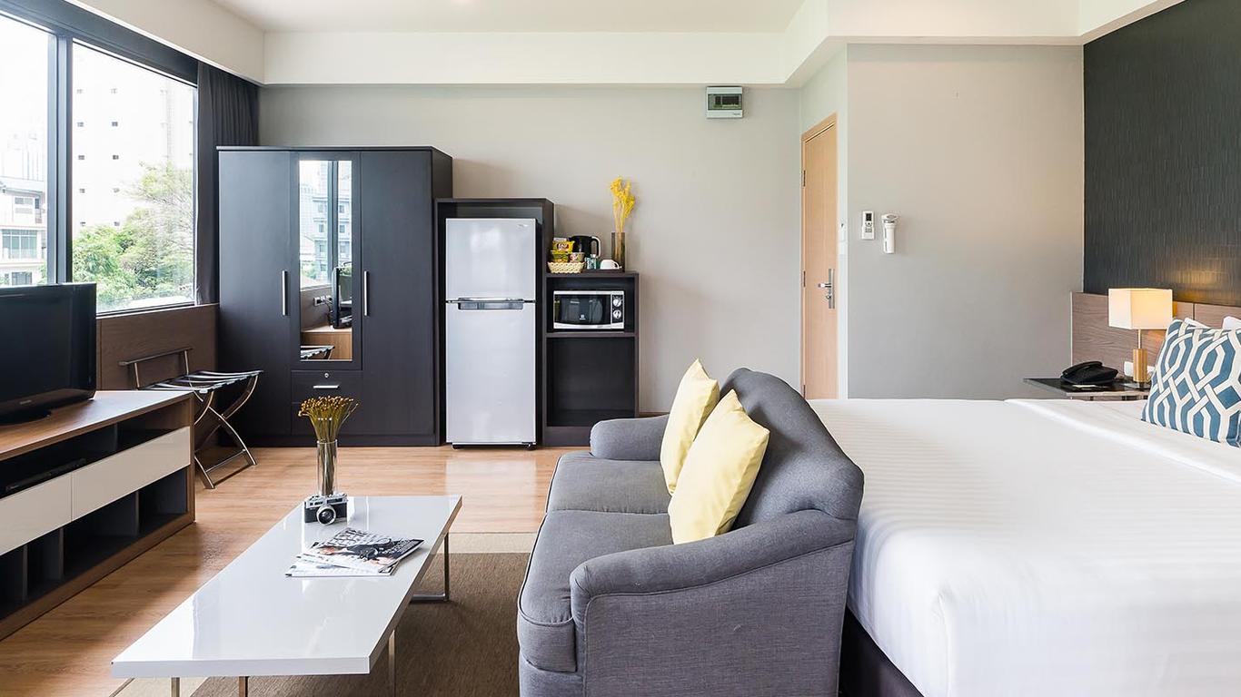 Alt Hotel Nana By Uhg in Bangkok, Thailand from $16: Deals, Reviews, Photos | momondo